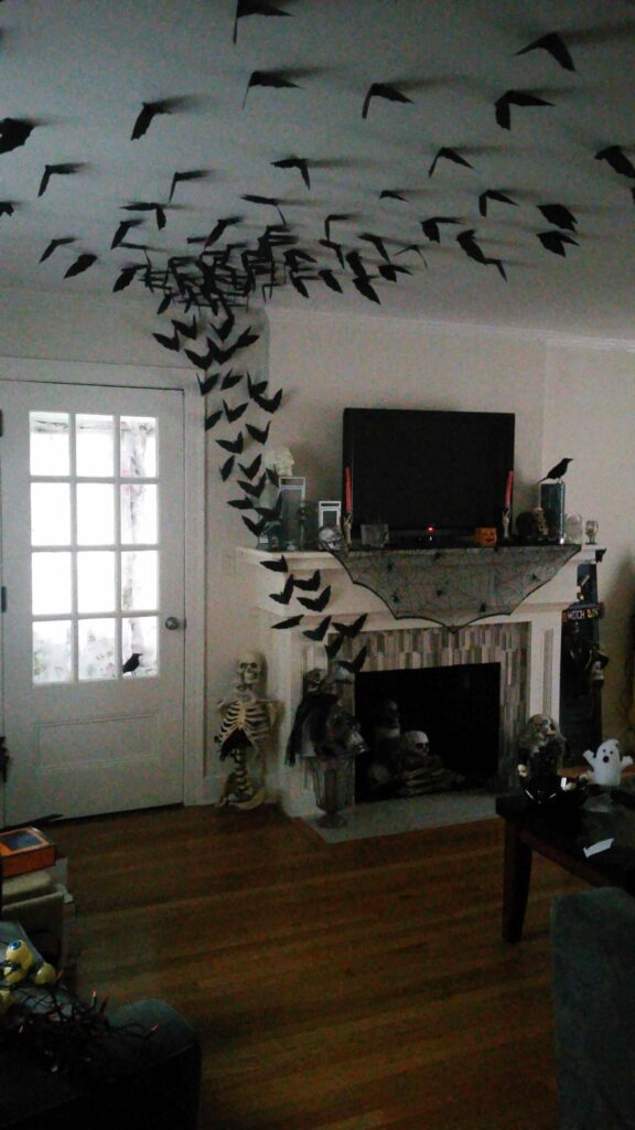 51 Halloween Bat Decor Ideas That’ll Spook Up Your Walls Instantly ...