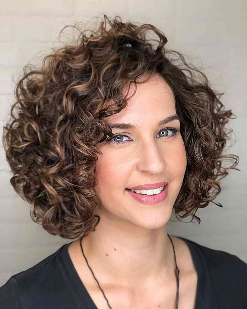191 Short Curly Hairstyles For 2025: Cute & Trendy Looks For Everyone ...