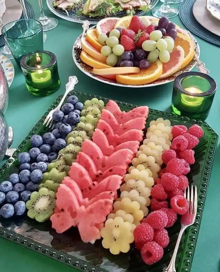 86 Creative Christmas Fruit Tray Ideas: Easy, Cute & Perfect For Any ...