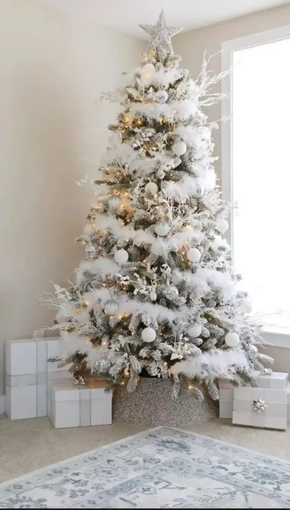 81 Gorgeous Flocked Christmas Tree Decorating Ideas For Every Style ...