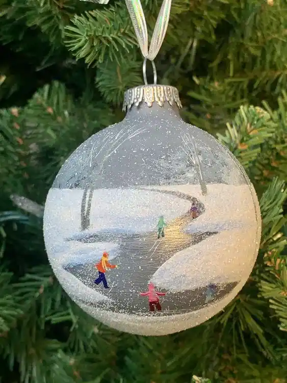 86 Easy Ornament Painting Ideas For Kids, Couples, And Aesthetic ...