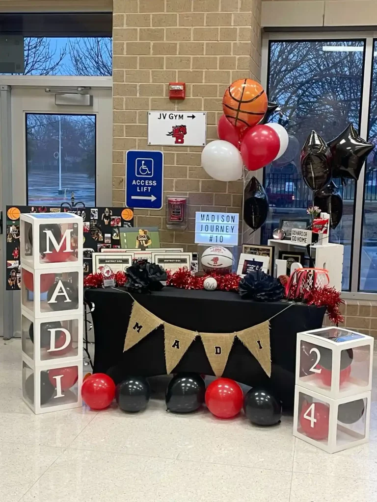 56+ Senior Display Table Ideas For 2025 – Simple, Sports And Cheer ...
