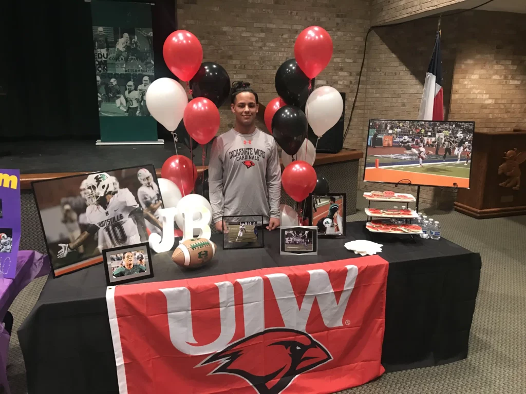 56+ Senior Display Table Ideas For 2025 – Simple, Sports And Cheer ...